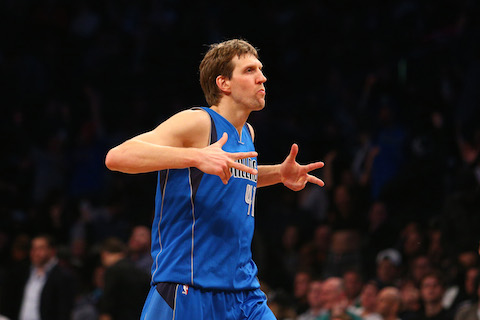 Watch Dirk Nowitzki Pass Moses Malone For Seventh On All-Time Scoring ...