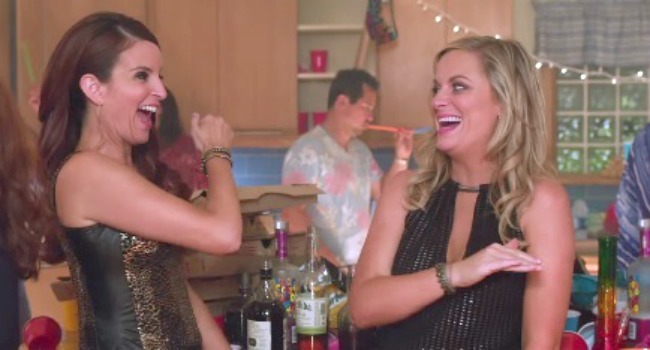 Watch Tina Fey And Amy Poehler Baton Twirl In 'Sisters' Teaser Trailer