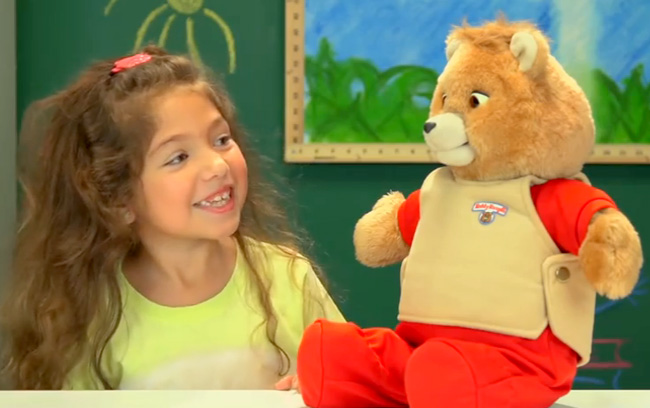 Kids Today React To Teddy Ruxpin, The '80s Most Nightmare-Inducing Toy