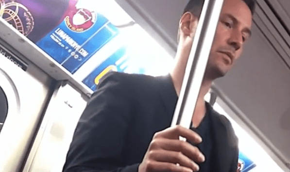 Good Guy Keanu Reeves Gives Up His Seat On Subway