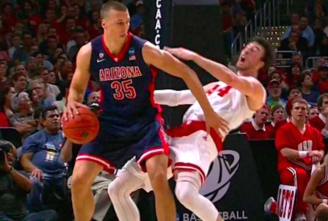 Wisconsin's Frank Kaminsky Fools Officials With Egregious Flop