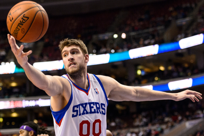 Spencer Hawes Got A Hero's Welcome In His Return to Philly Tonight.