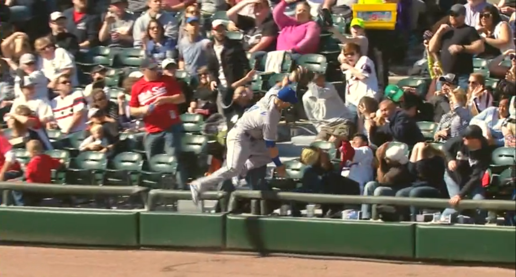 Alex Gordon Took Out A Fan On This Bonkers Diving Catch