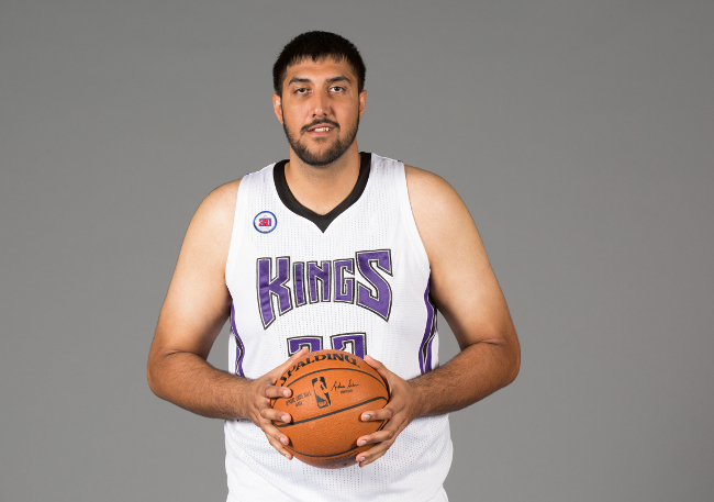 Kings' 7'5 Sim Bhullar Becomes First NBA Player Of Indian Descent.