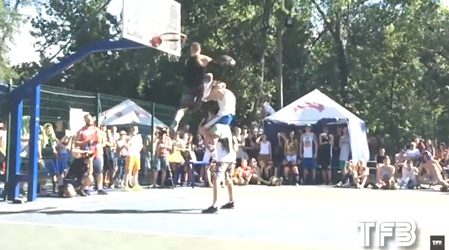 VIDEO: Guy Jumps Over Two People For Dunk