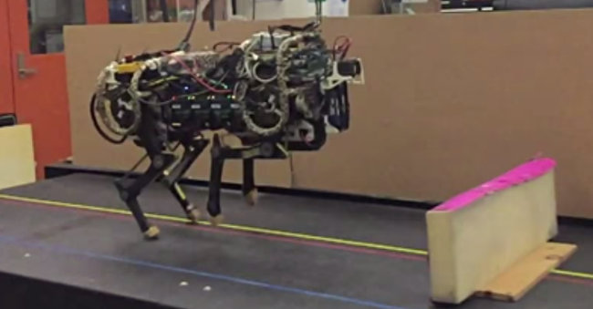 MIT's Robot Cheetah Can Now Dodge Obstacles When It Runs You Down