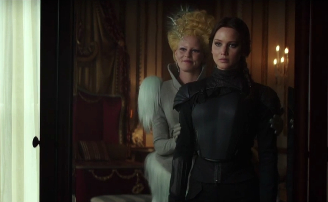 It's Hunger Games VS Game Of Thrones In This Excellent Mashup Trailer