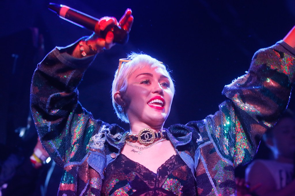 Reactions To Miley Cyrus Vma