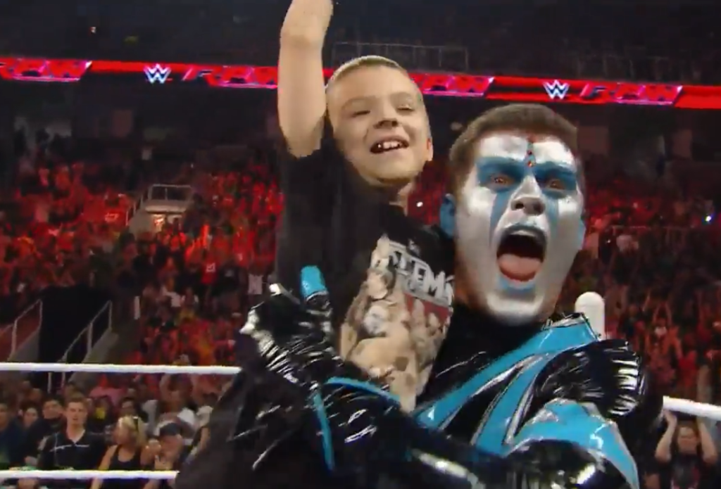 Stephen Amell and WWE's Stardust Are Teaming Up For A Great Cause