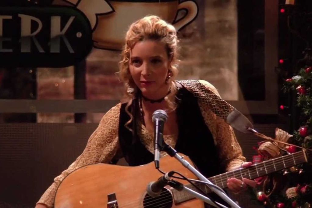 Taylor Swift stages surprise 'Friends' revival, sings 'Smelly Cat' with ...