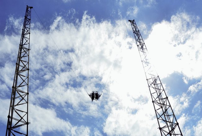 A Slingshot Ride's Cable Snapped In Midair At This French Theme Park