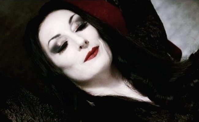 Vampire Mom: Is This Guy's Mother An Actual Undead Immortal?