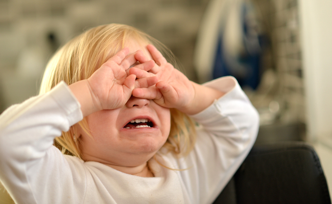 [WATCH] Parents Scare The Hell Out Of Kids In The Name Of Halloween
