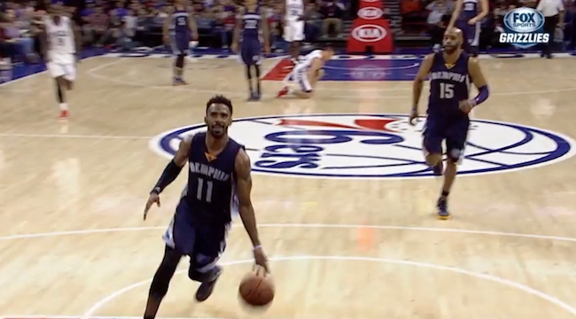 Mike Conley Looks Back To Smile At Vince Carter Before A Rare Dunk
