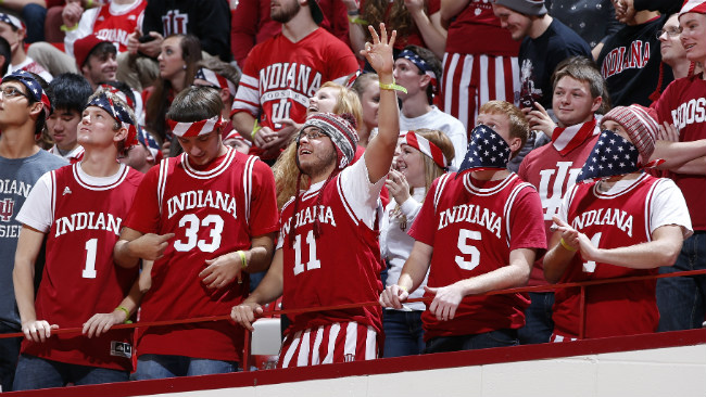 Indiana Basketball Fans Sang 'Jingle Bells' To Distract A Free Throw ...