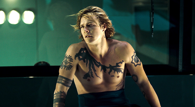 Point Break Remake Review: Most Ridiculous Movie Since Furious 7