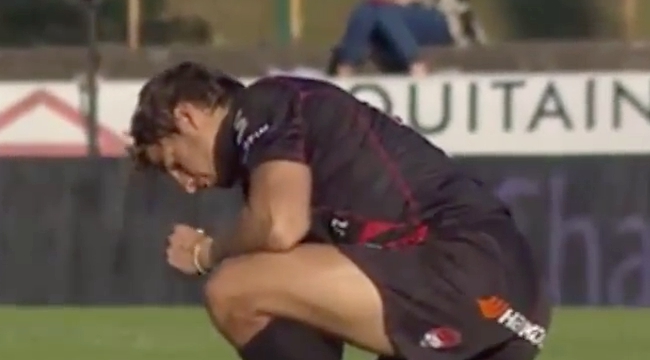 This Rugby Player Tried His Best To Find His Four Missing Teeth