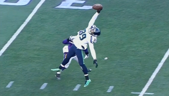 Watch Doug Baldwin Make An Insane Jumping One-Handed Catch