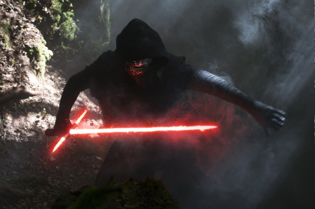 Our Second Look at 'The Force Awakens' begins with Rey's Force and who ...