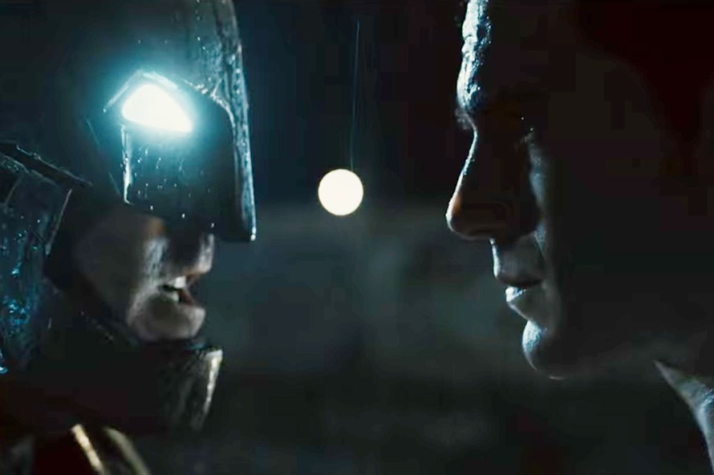 Final 'Batman v Superman: Dawn of Justice' trailer takes grimdark literally