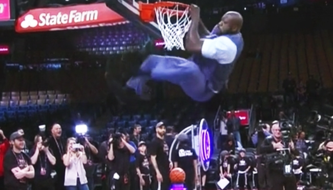 WATCH Shaq Lay Down A Monster Two Hand Dunk At All-Star