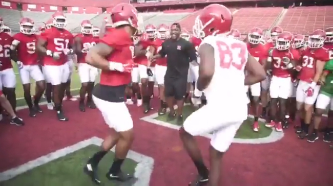 The Hilarious "My Boo" Dance Craze Just Keeps Getting Better