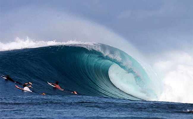We Went Surfing With Kelly Slater And Bethany Hamilton – UPROXX