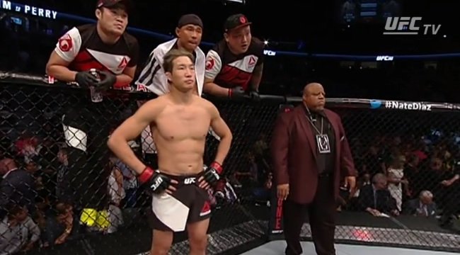 Did This Fighter's Corner Really Use Racist Language At UFC 202?