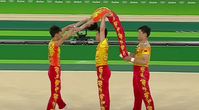 This Floor Routine Requires Using A Gymnast As A Human Jump Rope