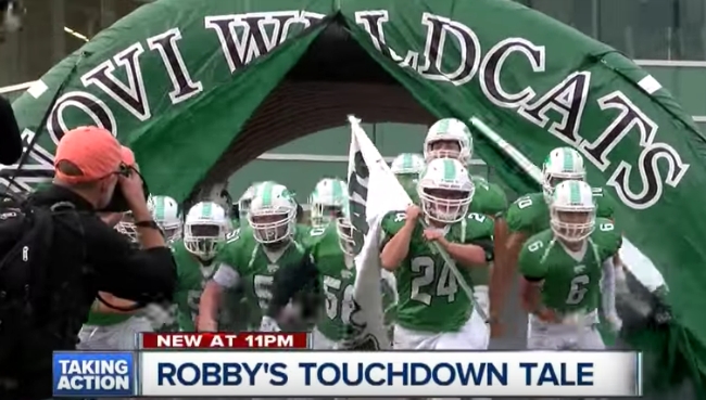 The Story Of A Water Boy Who Scored A TD In Front Of His Dying Mother