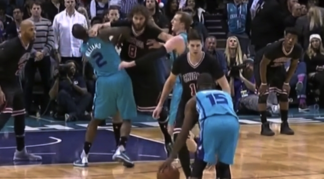 Robin Lopez Was Ejected After Blasting Two Hornets Players With Elbows