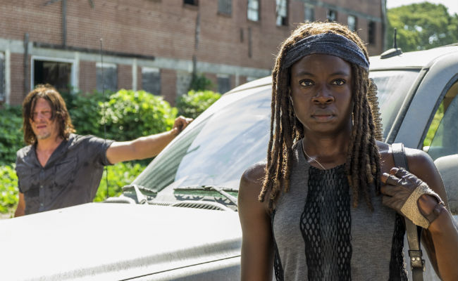 Weekend Preview: 'TWD' Is Back And 'Girls' Kicks Off Its Final Season