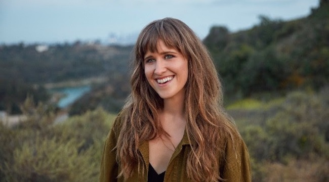 Amber Coffman Says Leaving Dirty Projectors Was 'The Only Healthy Choice'