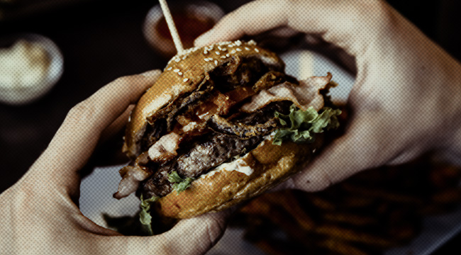 a-group-of-famous-chefs-describe-the-best-burger-they-ve-ever-eaten