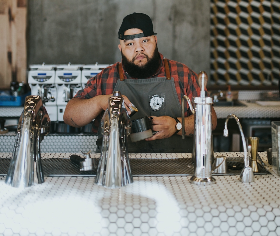 Bartender's Tell Us The Strangest Things They've Seen Behind The Bar Bartender's Tell Us The Strangest Things They've Seen Behind The Bar