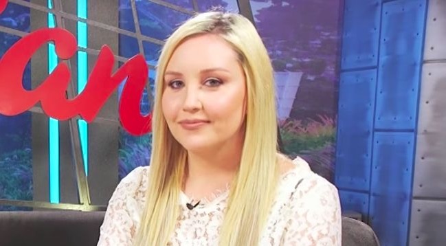 Amanda Bynes Says She's Four Years Sober In Popular Comeback Profile