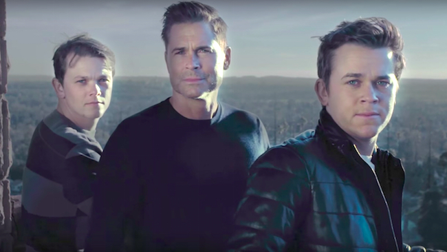 Rob Lowe And His Family Investigate Aliens In 'The Lowe Files' Trailer