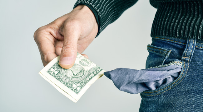 Article Finance-Shaming People For 'Nonessential' Spending Goes Viral