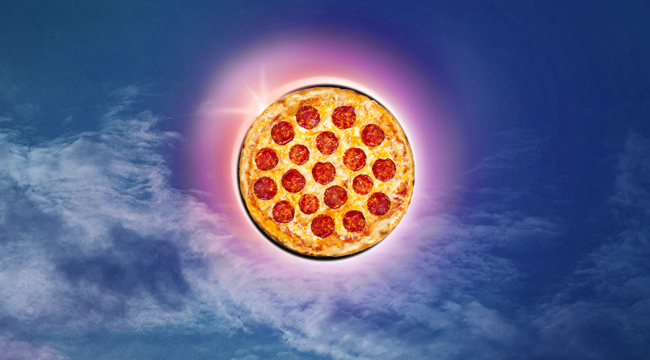 Use a Pizza Hut Pizza Box to View The 2017 Solar Eclipse Safely