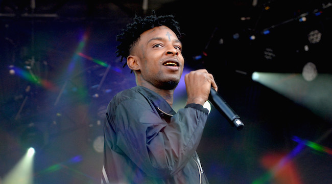 21 Savage's Hawks Game Halftime Performance Was Abysmal