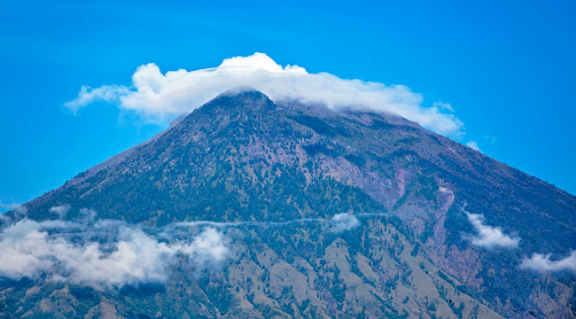 Bali Volcano Erupts, Prompting Mass Evacuations & Stranding Travelers