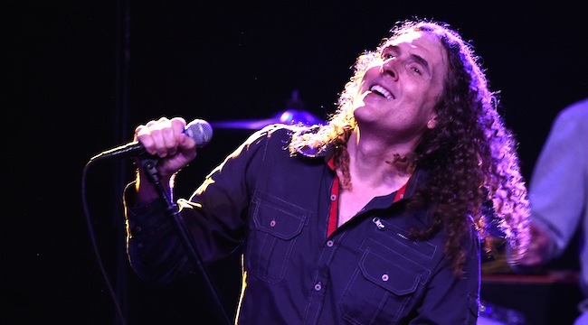 Weird Al Makes His Guitar Debut With A One-Note Neil Young Solo
