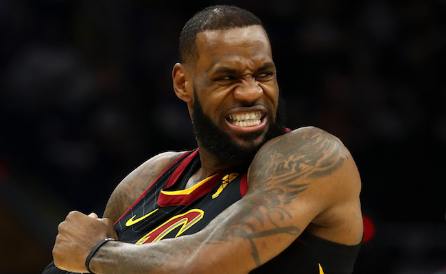 LeBron James Bled From His Face After A Collision With Thaddeus Young