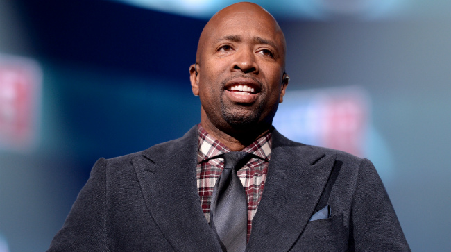 The Pistons Will Interview Kenny Smith For Their Head Coaching Vacancy