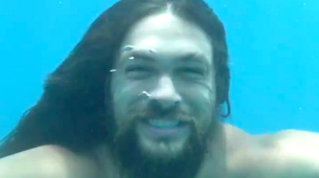 Jason Momoa Promoted Aquaman By Jumping Off Cliff