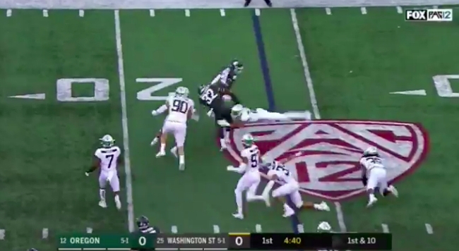 A Wild Formation, Terrible Tackling Resulted In A Washington State TD