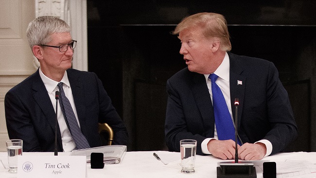Donald Trump Called Apple's Tim Cook 'Tim Apple,' Prompting Reactions