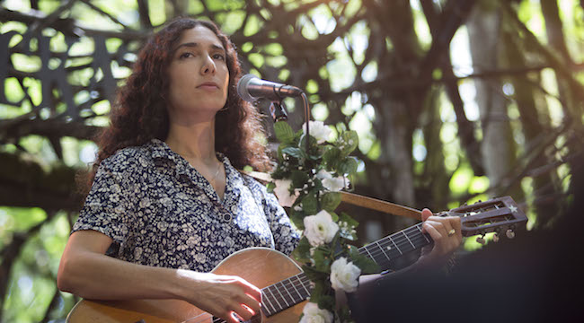 [WATCH] Bedouine Announced 'Birds Songs Of A Killjoy' Album With Video