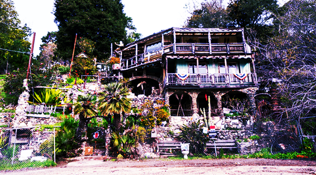 A Guide To Nitt Witt Ridge, The "Poor Man's Hearst Castle"