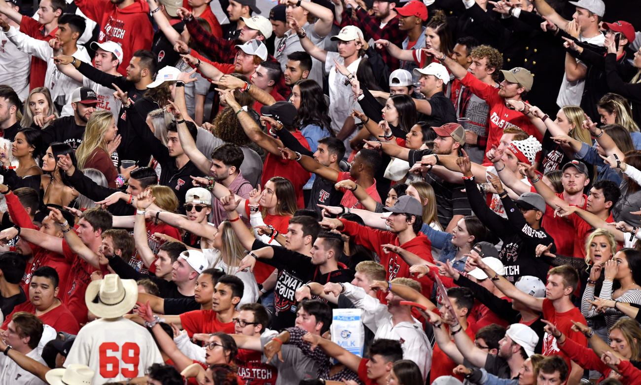 A Texas Tech Fan Threw A Tortilla On The Court During The Title Game